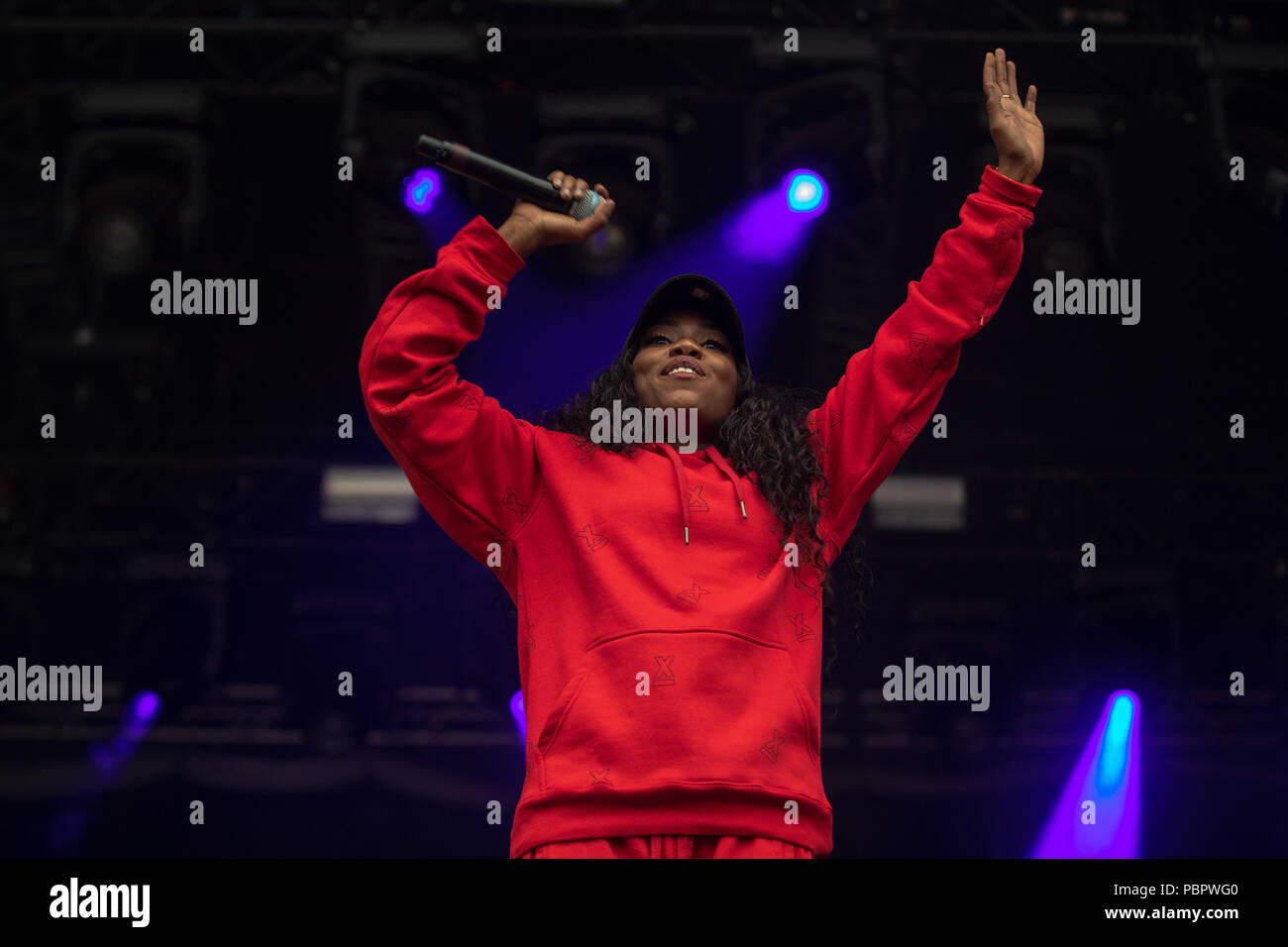 Lady in an unbrella hi-res stock photography and images - Alamy