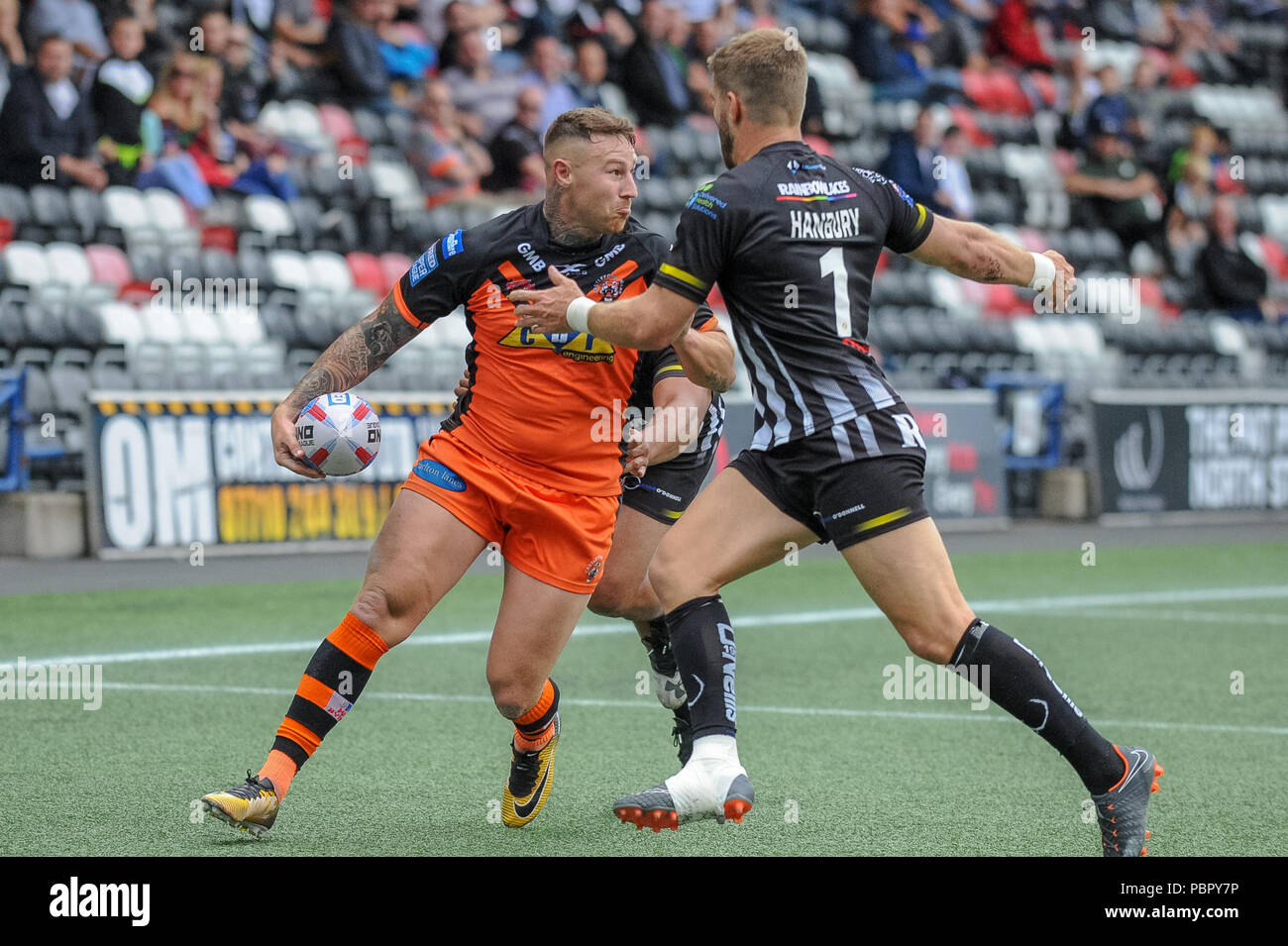 Castleford tigers v widnes vikings hi-res stock photography and images ...