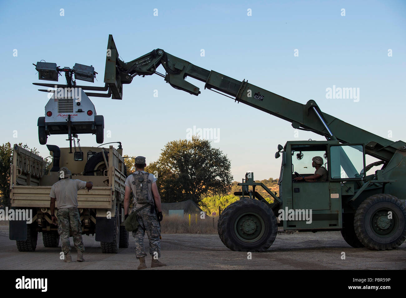 A crew of U.S. Army Reserve military police Soldiers from the 400th ...