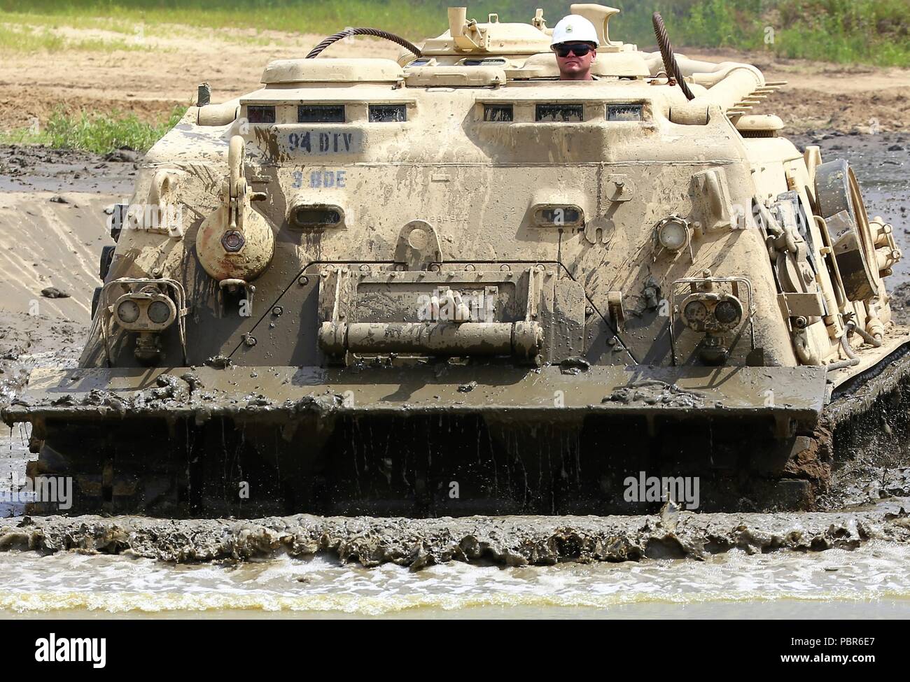 Vehicle recovery methods hi-res stock photography and images - Alamy