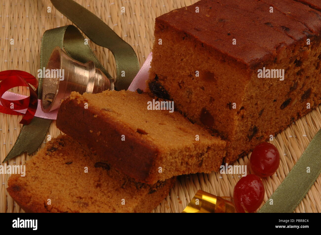 India christmas cake hi-res stock photography and images - Alamy