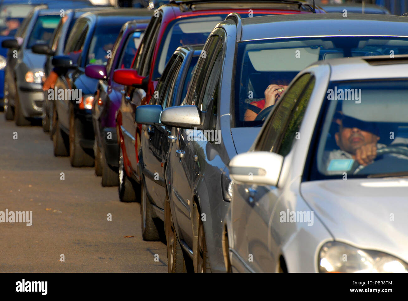 Traffic jam in oxford street london hi-res stock photography and images ...