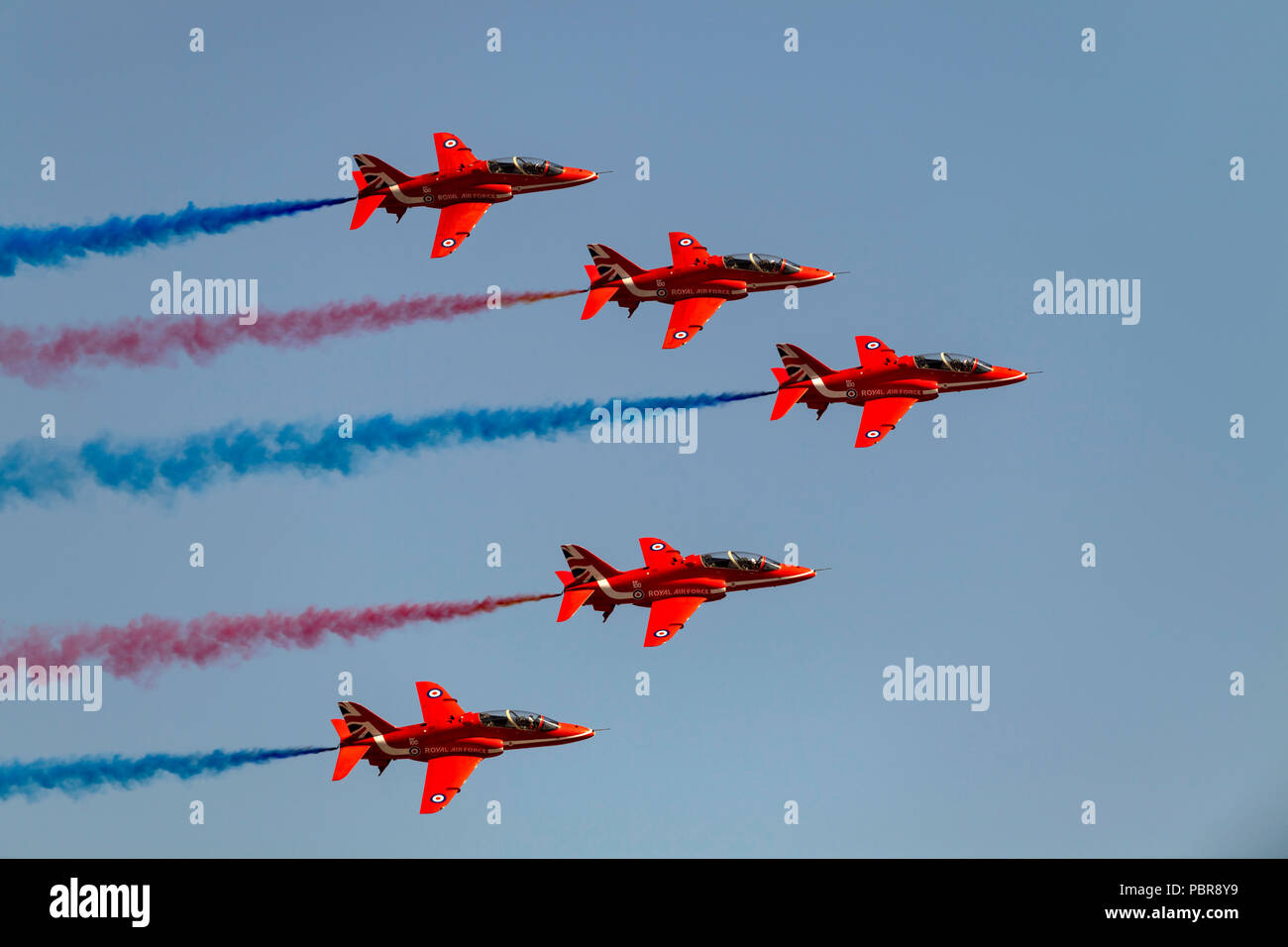 Red arrows aerobatic team hi-res stock photography and images - Alamy