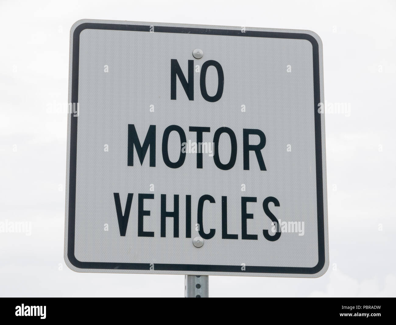 No motor vehicle sign in park Stock Photo - Alamy