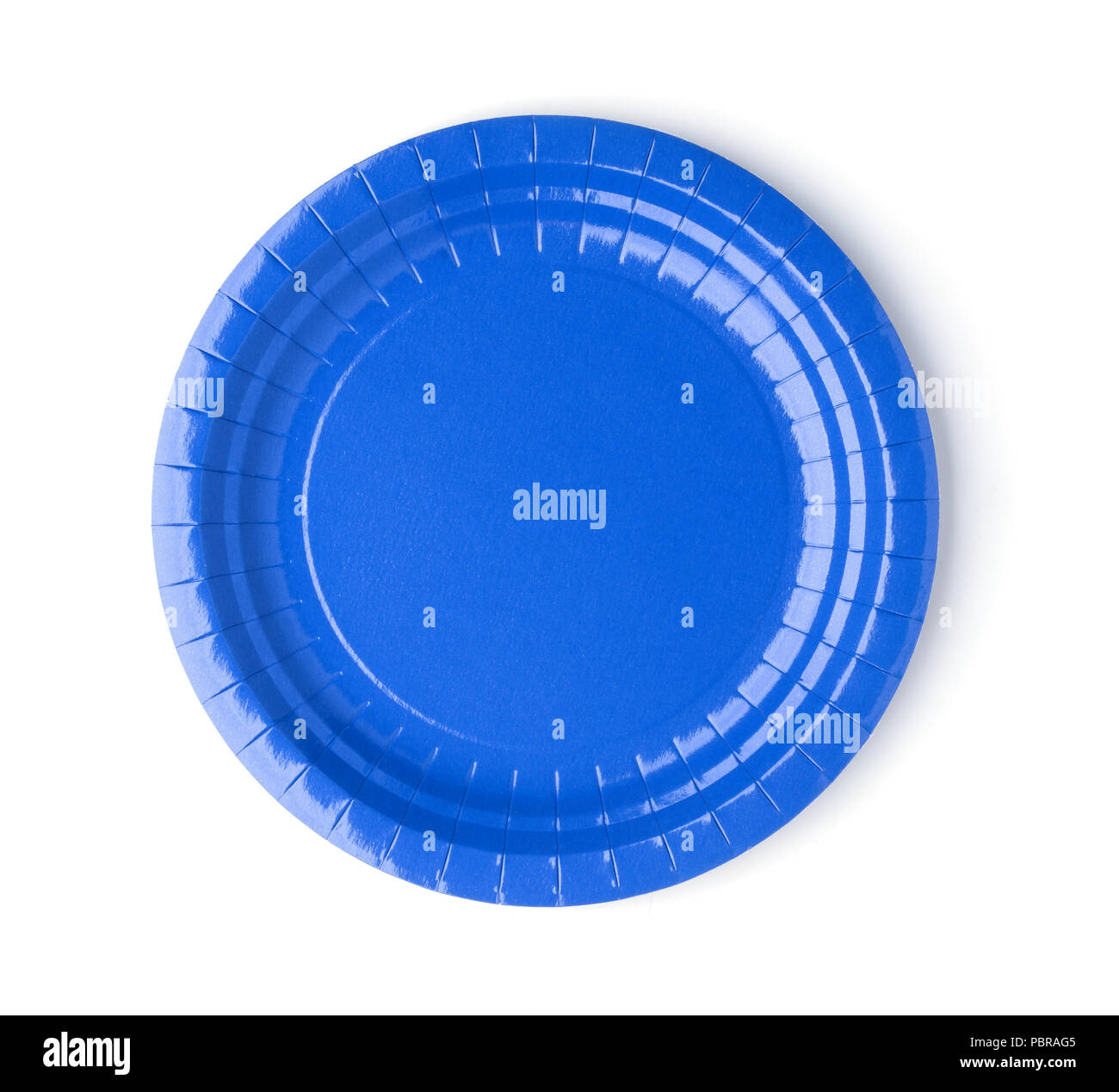 Empty paper plate top view isolated on white background Stock Photo - Alamy