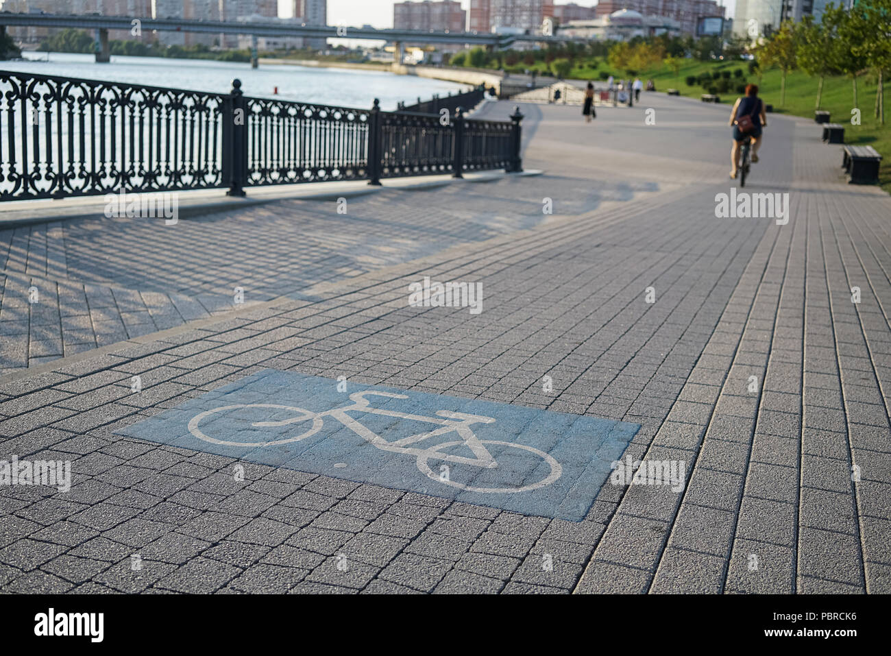 Lane mark hi-res stock photography and images - Alamy