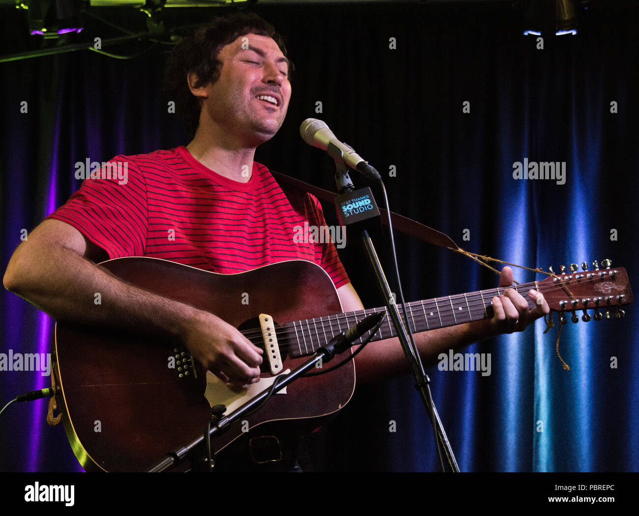 Matt costa singer hi-res stock photography and images - Alamy