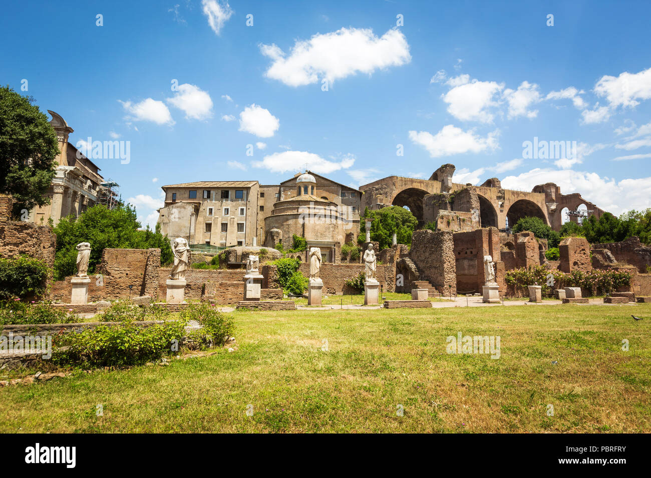 Foro romano aerial hi-res stock photography and images - Alamy