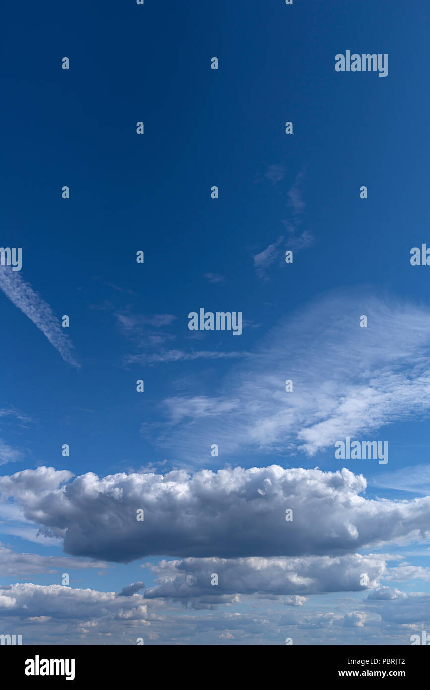 Blue sky with rain background hi-res stock photography and images - Alamy