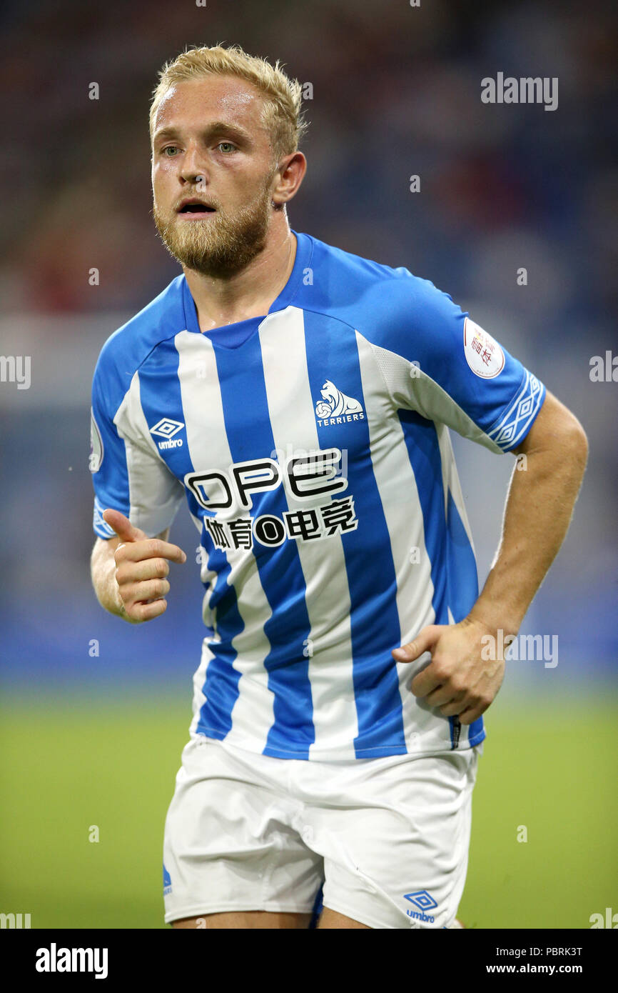 Alex Pritchard, Huddersfield Town Stock Photo - Alamy
