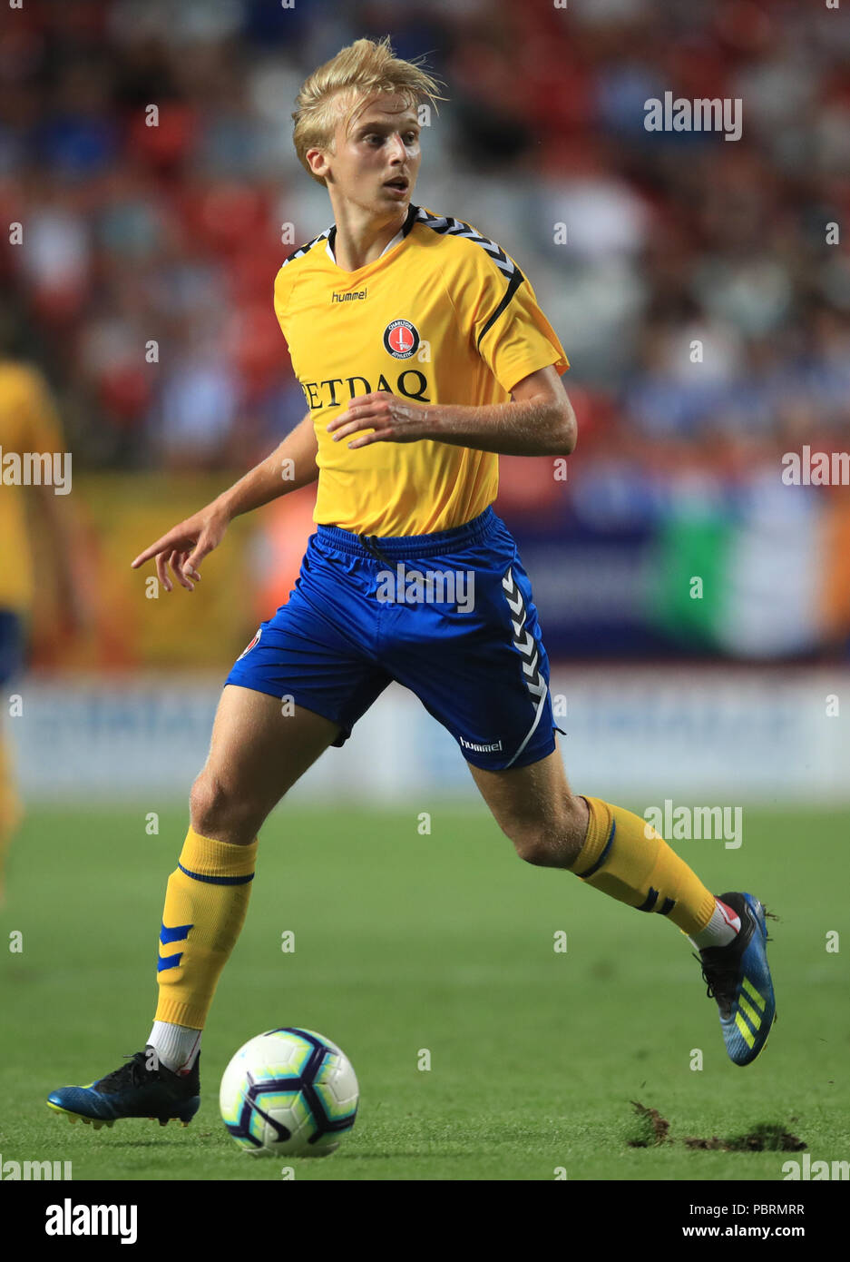 Charlton athletics george lapslie hi-res stock photography and images ...