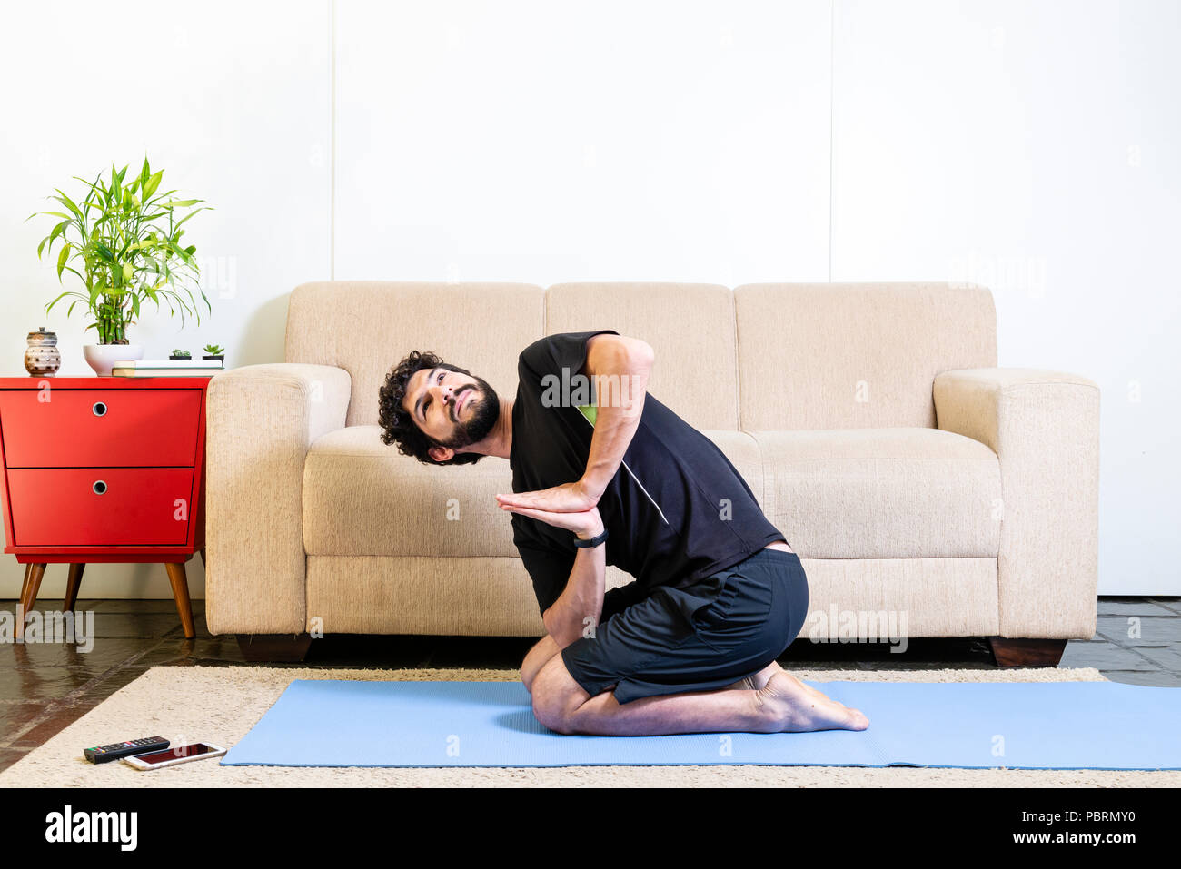 Vajrasana pose hi-res stock photography and images - Alamy