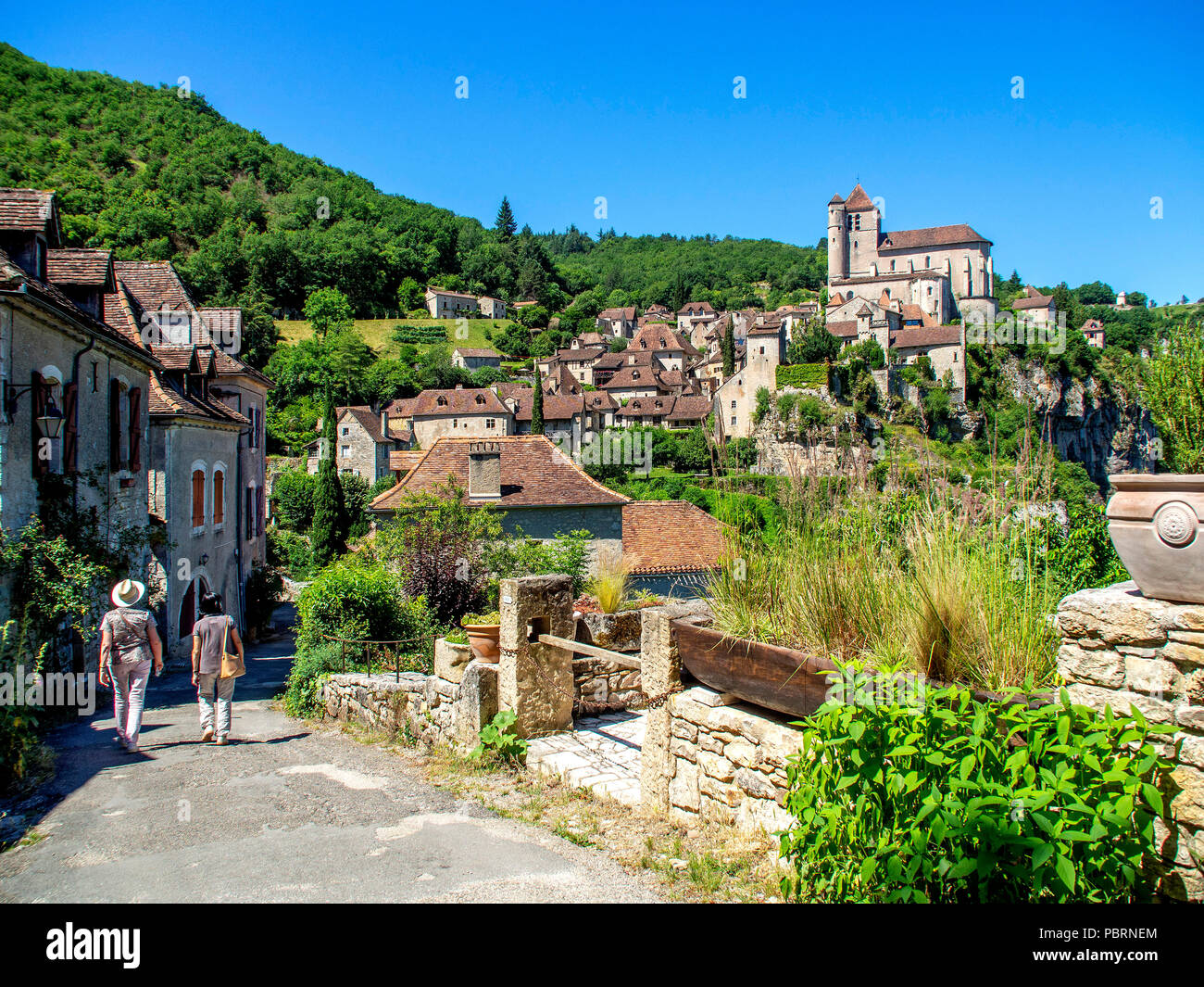 Saint-Cirq-Lapopie on Santiago de Compostela pilgrimage road, labelled ...