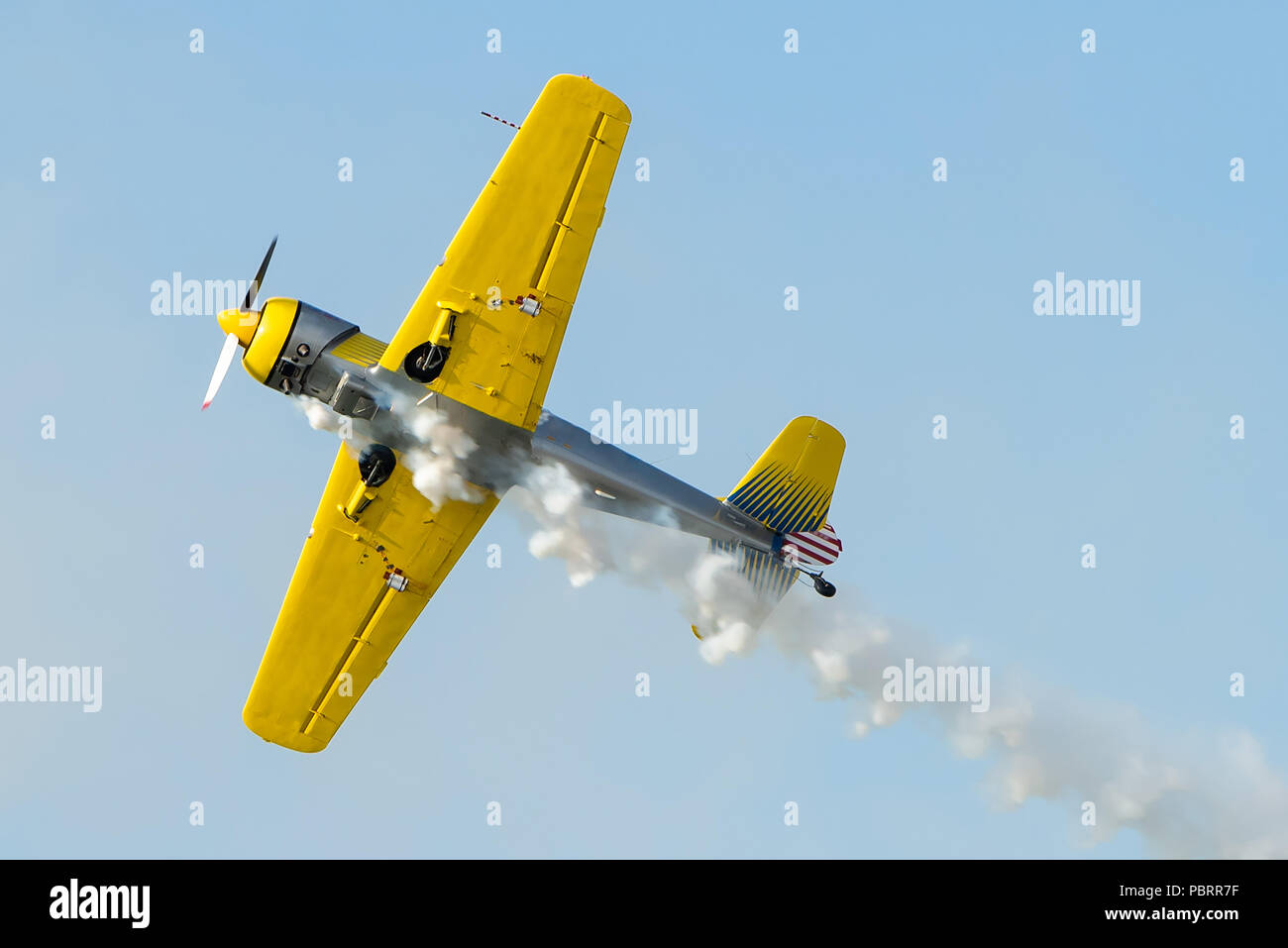 Yellow plane hi-res stock photography and images - Alamy