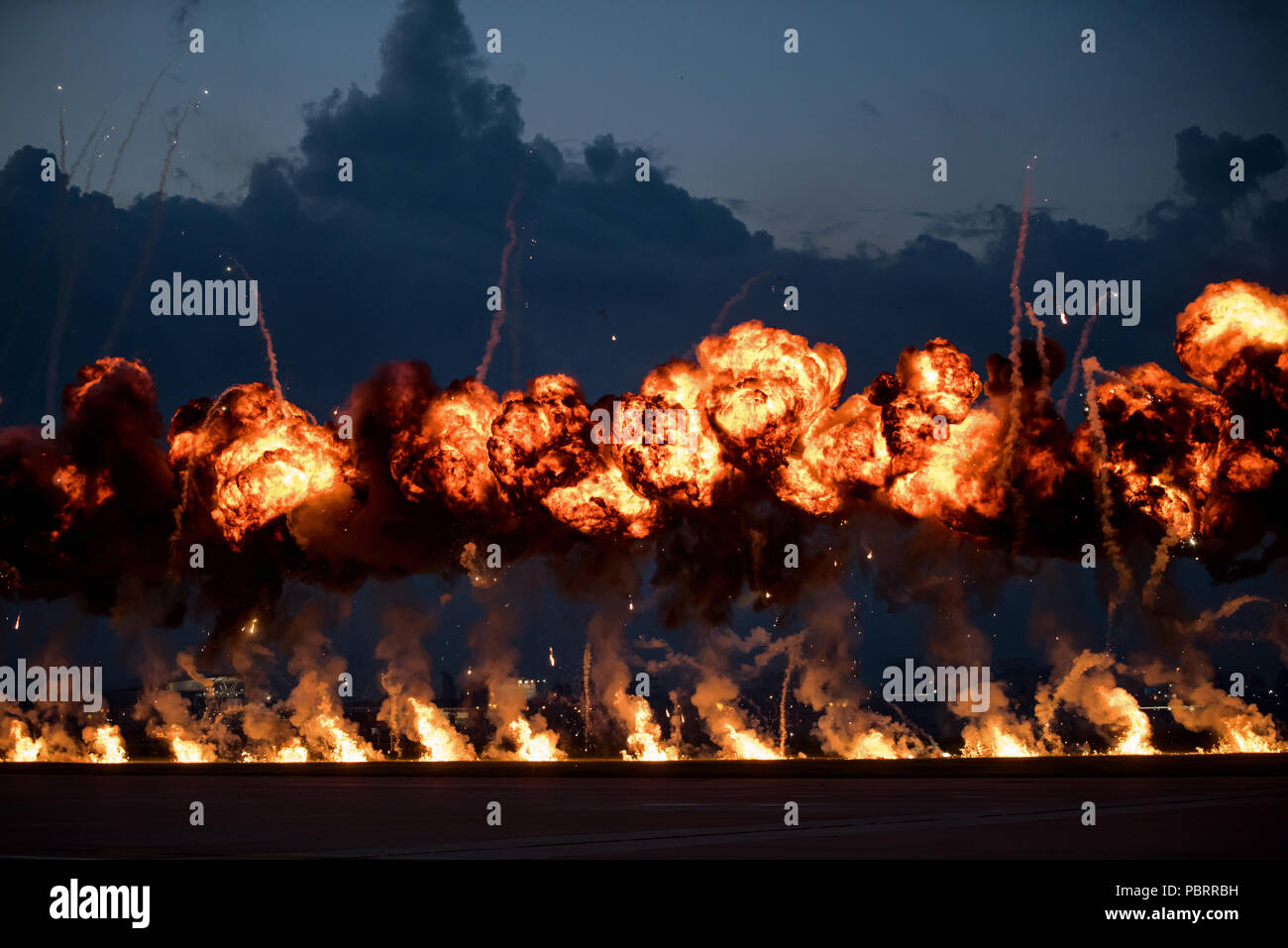 Explosion fire plume hi-res stock photography and images - Alamy