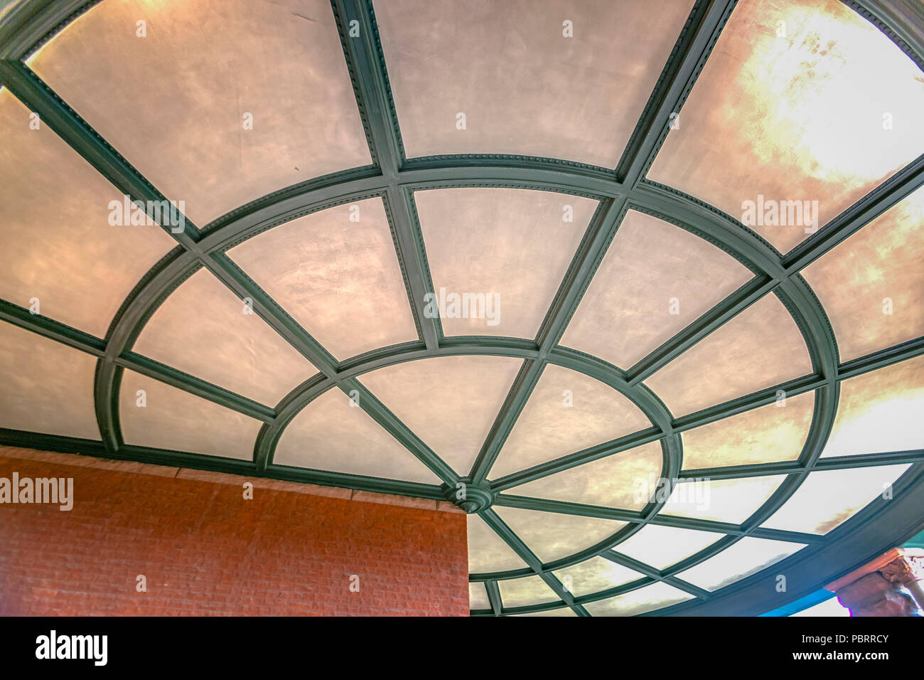 Circular ceiling design on a historic building Stock Photo - Alamy