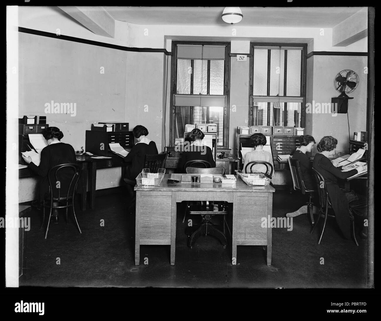 Acme historical hi-res stock photography and images - Alamy