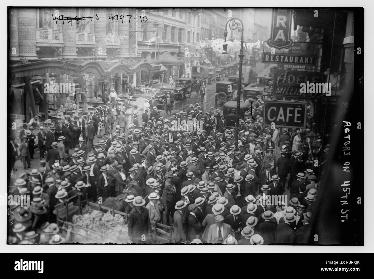 Actors on 45th St Stock Photo - Alamy