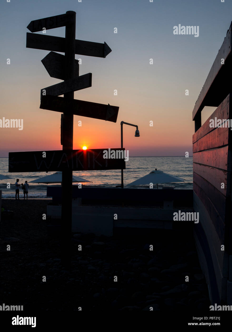 Signs pointing in different directions hi-res stock photography and ...