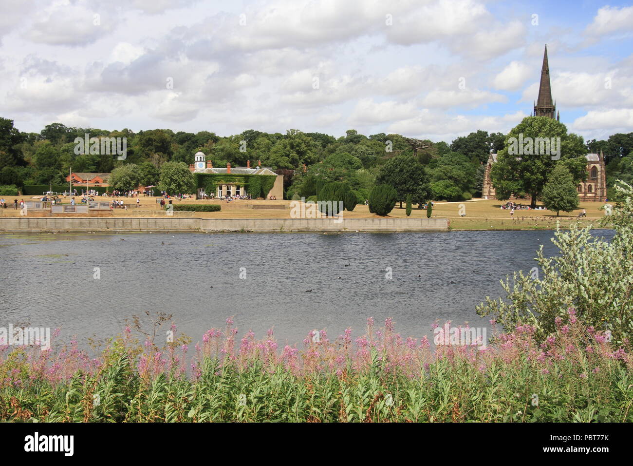 St mary clumber park hi-res stock photography and images - Alamy