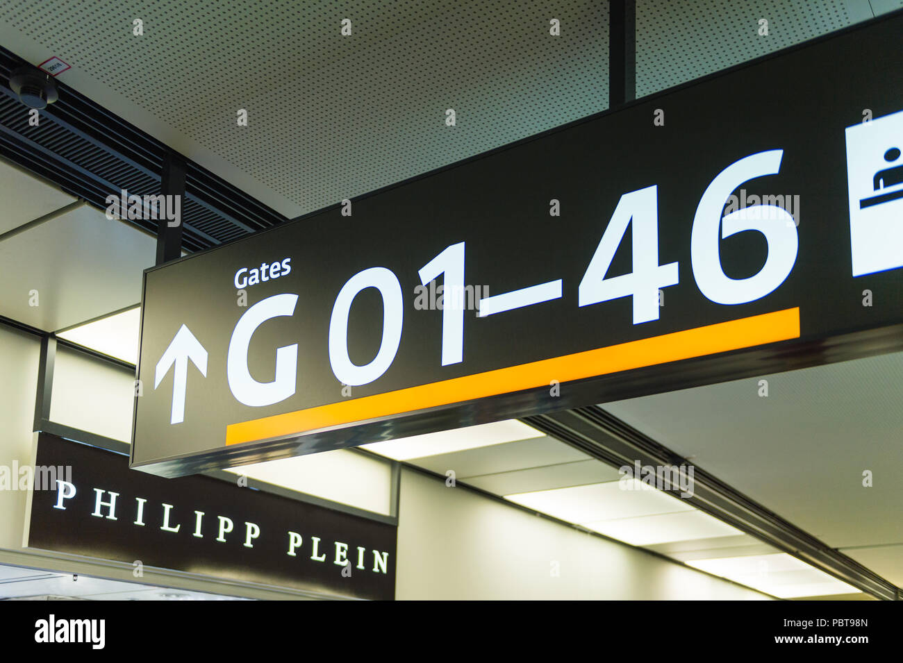 VIENNA, AUSTRIA - DEC 30, 2014: Interior of the Vienna International ...