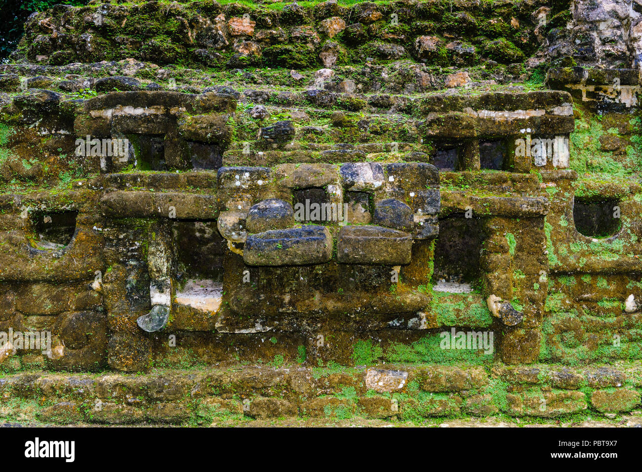 Close up wall mayan ruins hi-res stock photography and images - Alamy