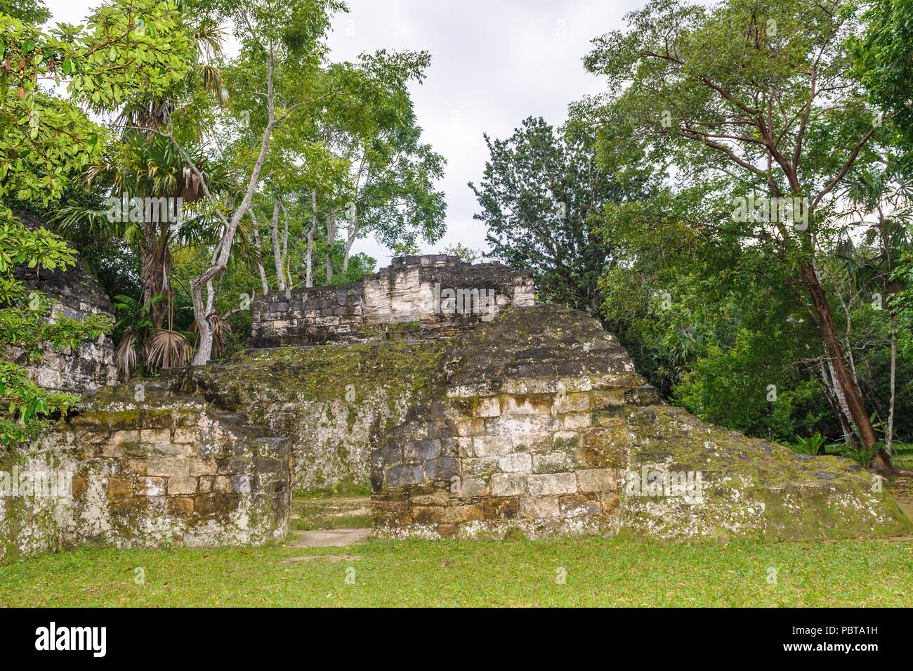 Mayan civilization architecture in Lost World (Mundo Perdido ...