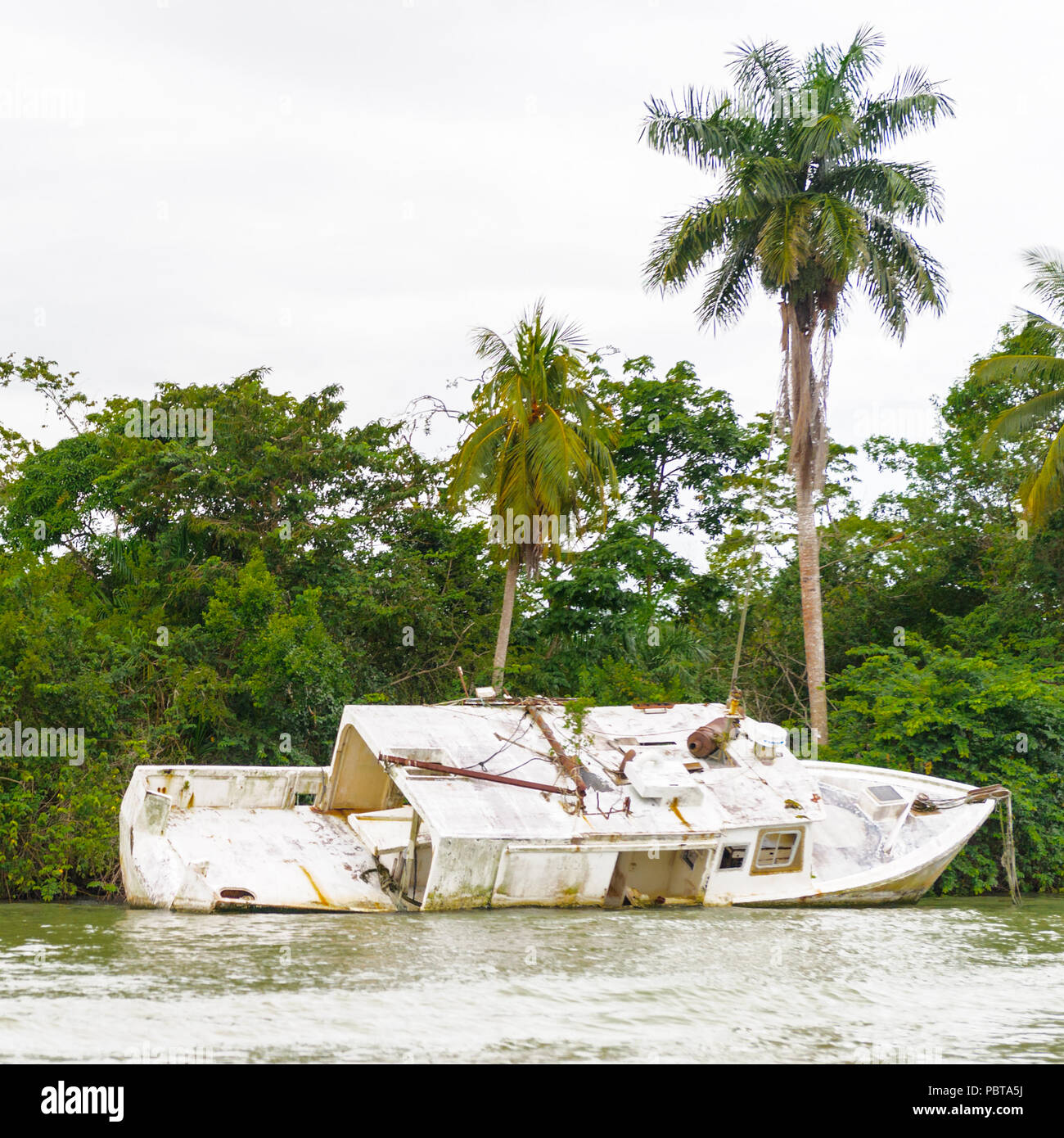 Ship crashed on shore hi-res stock photography and images - Alamy