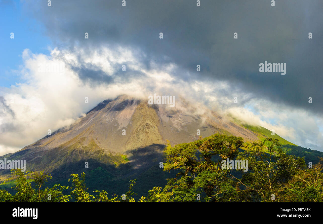Volcano in Costa Rica Stock Photo - Alamy