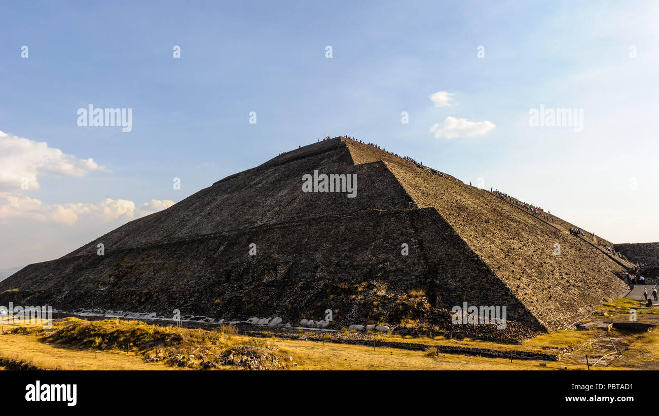 Pre colombian ritual hi-res stock photography and images - Alamy