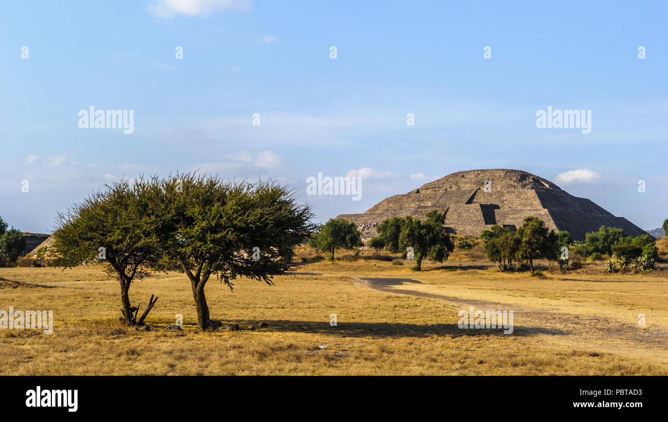 Pre columbia maya civilization hi-res stock photography and images - Alamy