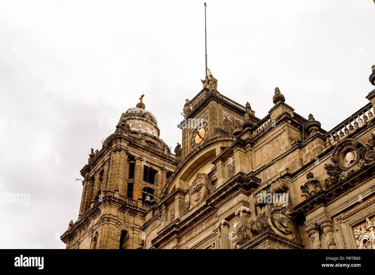 Mexico City Cathedral, is largest church in the Americas and a seat of ...