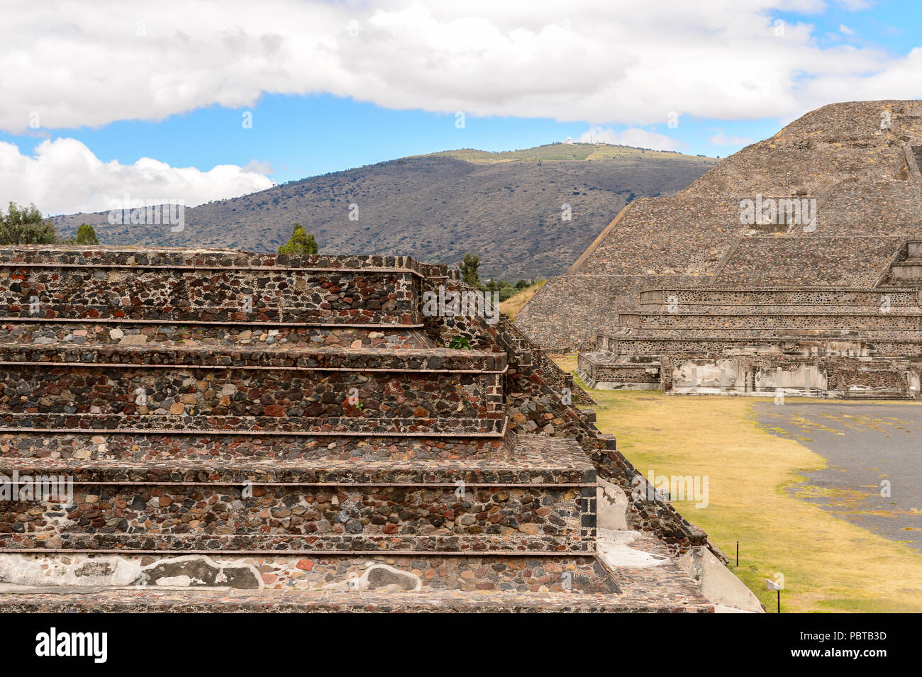 Piramide azteca de mexico hi-res stock photography and images - Alamy