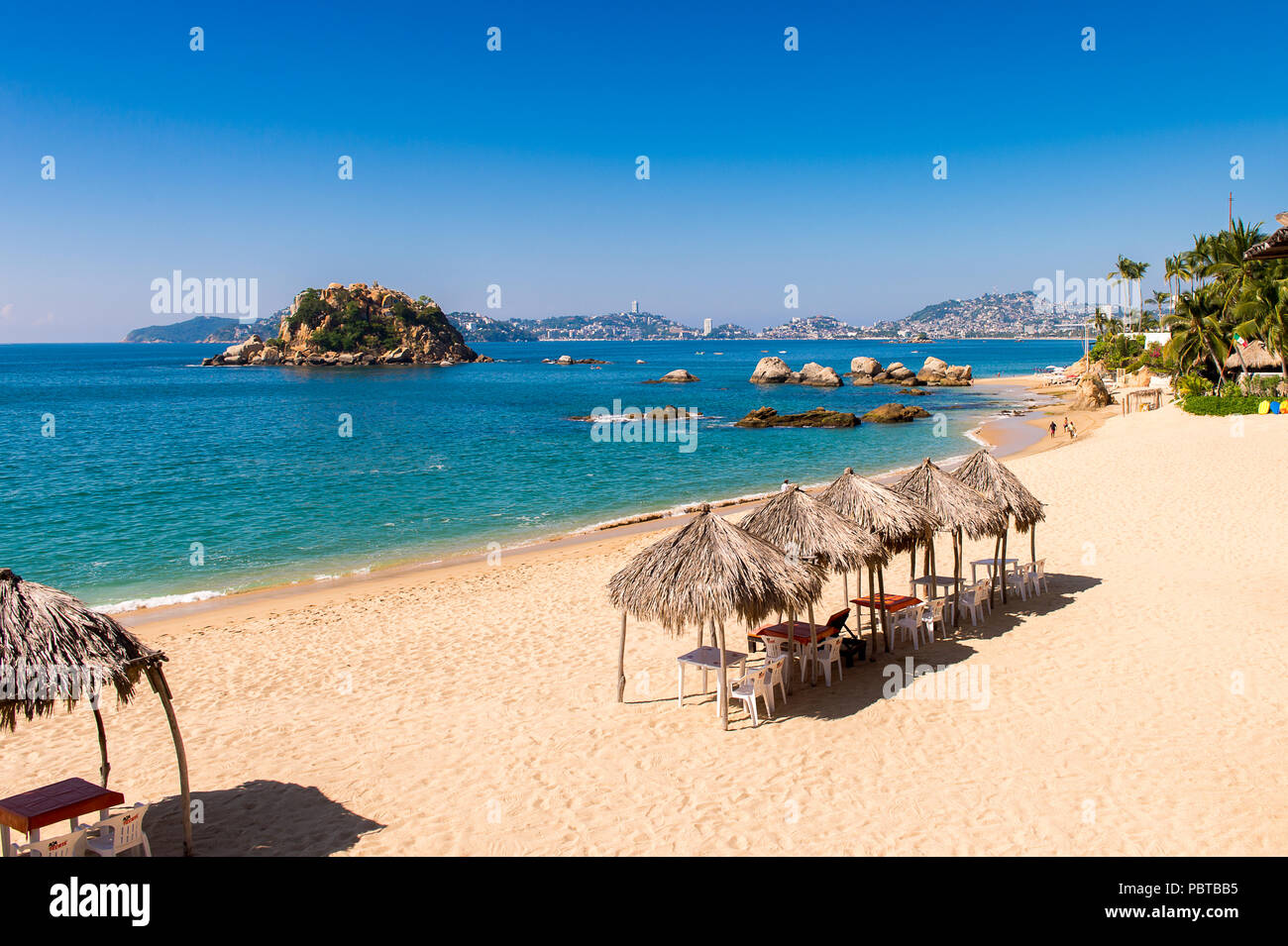 Coast of the Pacific Ocean, Acapulco, Mexico Stock Photo - Alamy