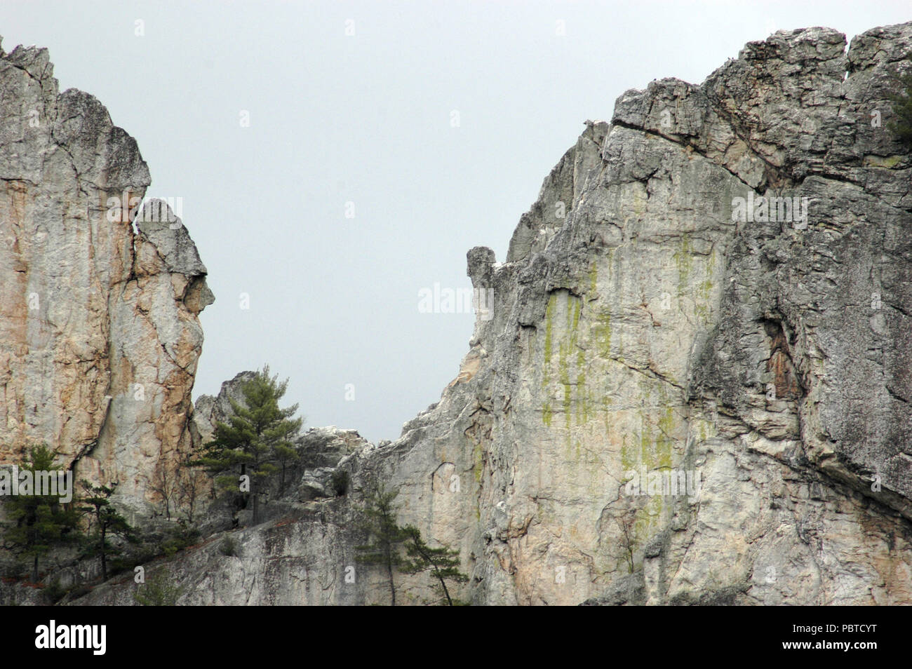 Cliffs of seneca hi-res stock photography and images - Alamy