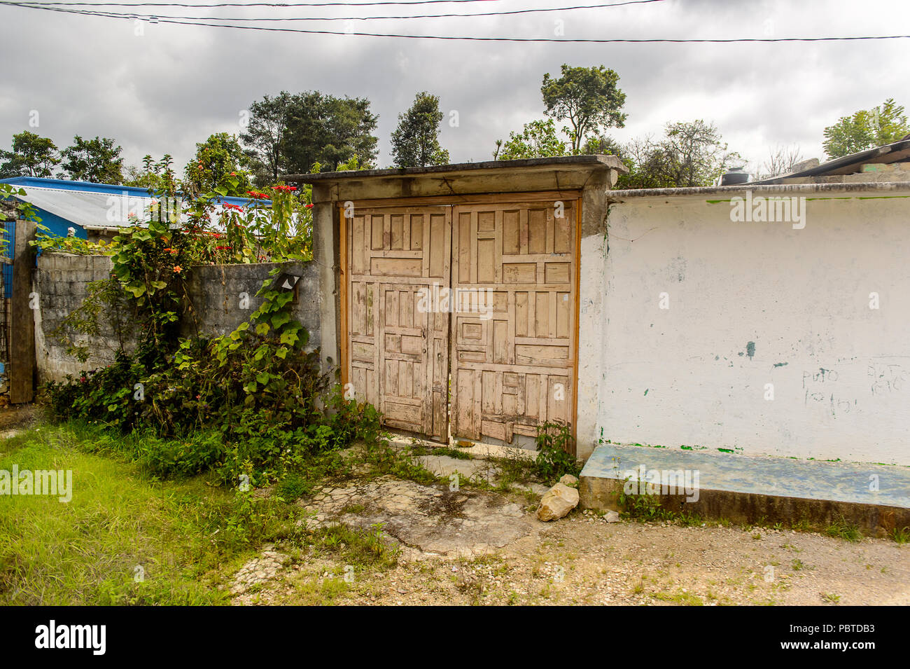 Architrecture and nature of the One of the maya villages in Chiapas ...