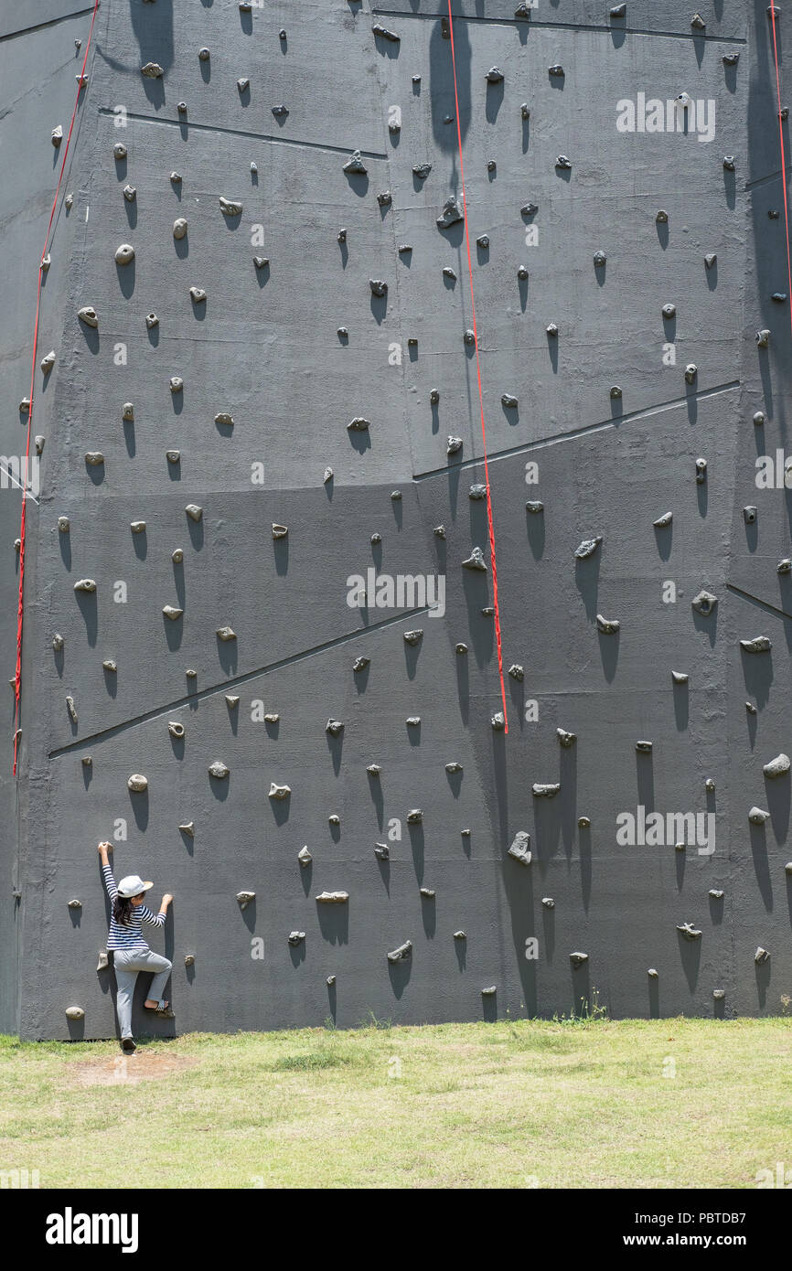Rock climbing lesson hi-res stock photography and images - Alamy