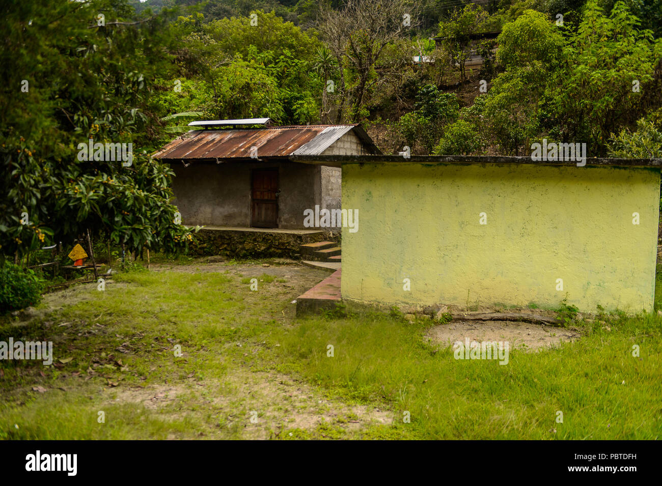 Architrecture and nature of the One of the maya villages in Chiapas ...