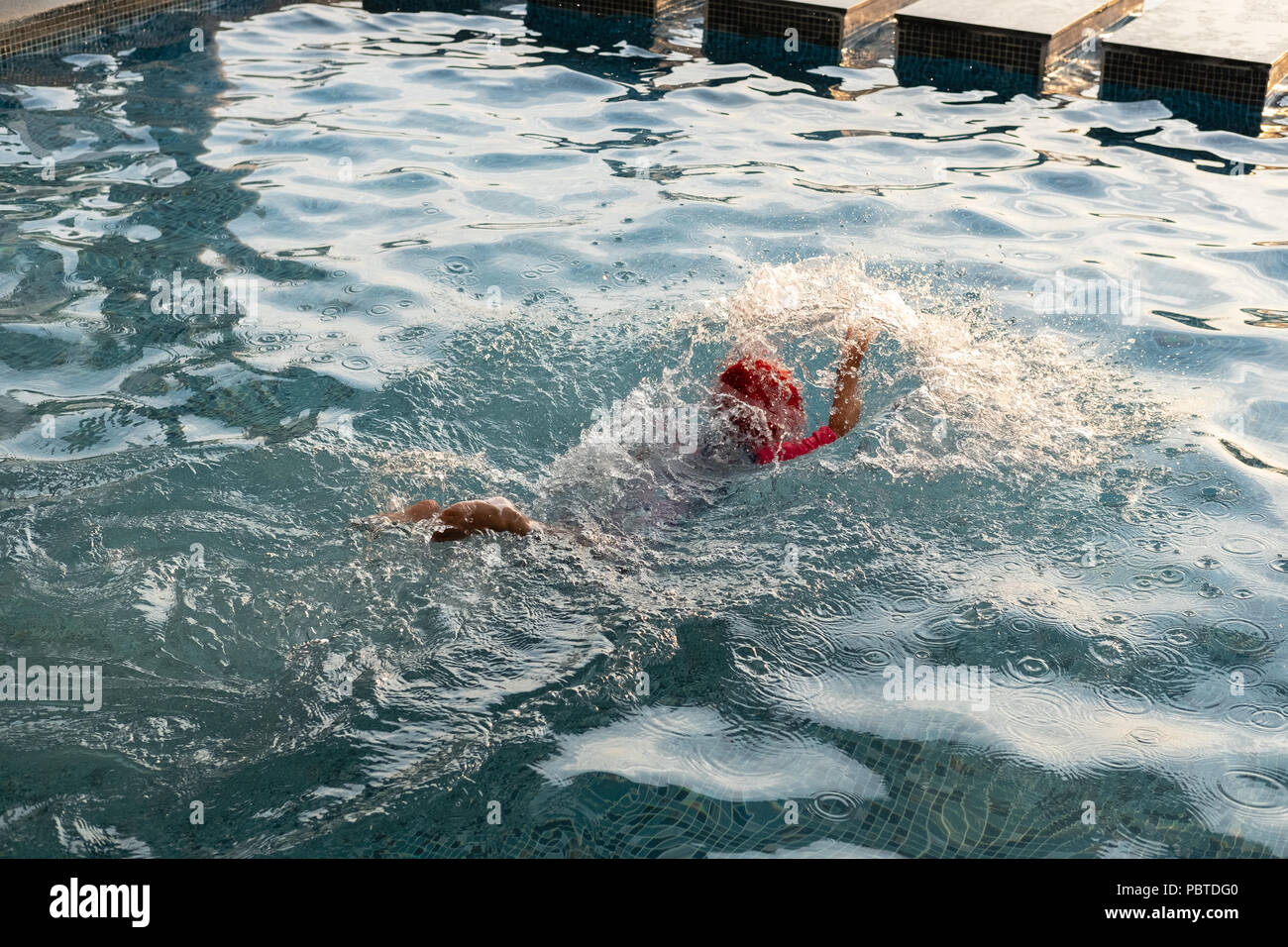 Girl jumping water hi-res stock photography and images - Alamy