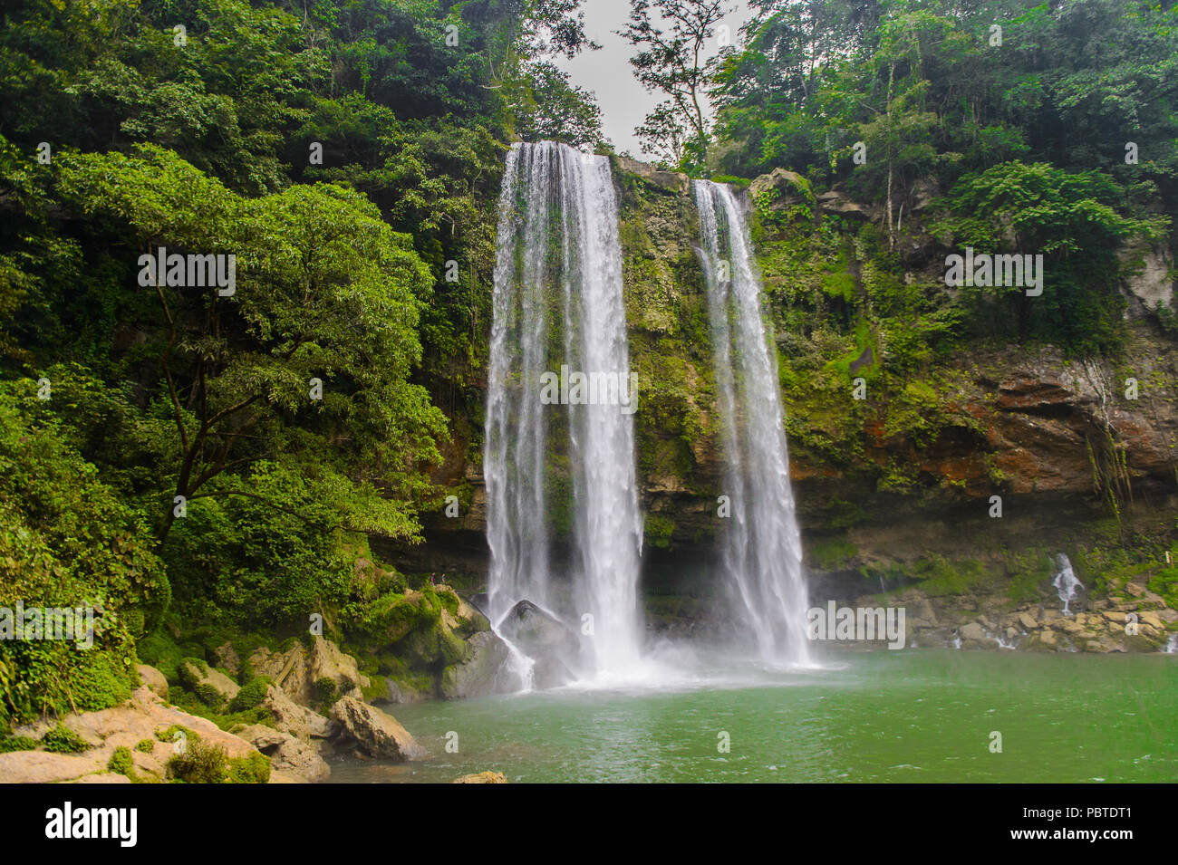 Cascada de Misol-Ha, a waterfall in the Municipality of Salto de Agua ...