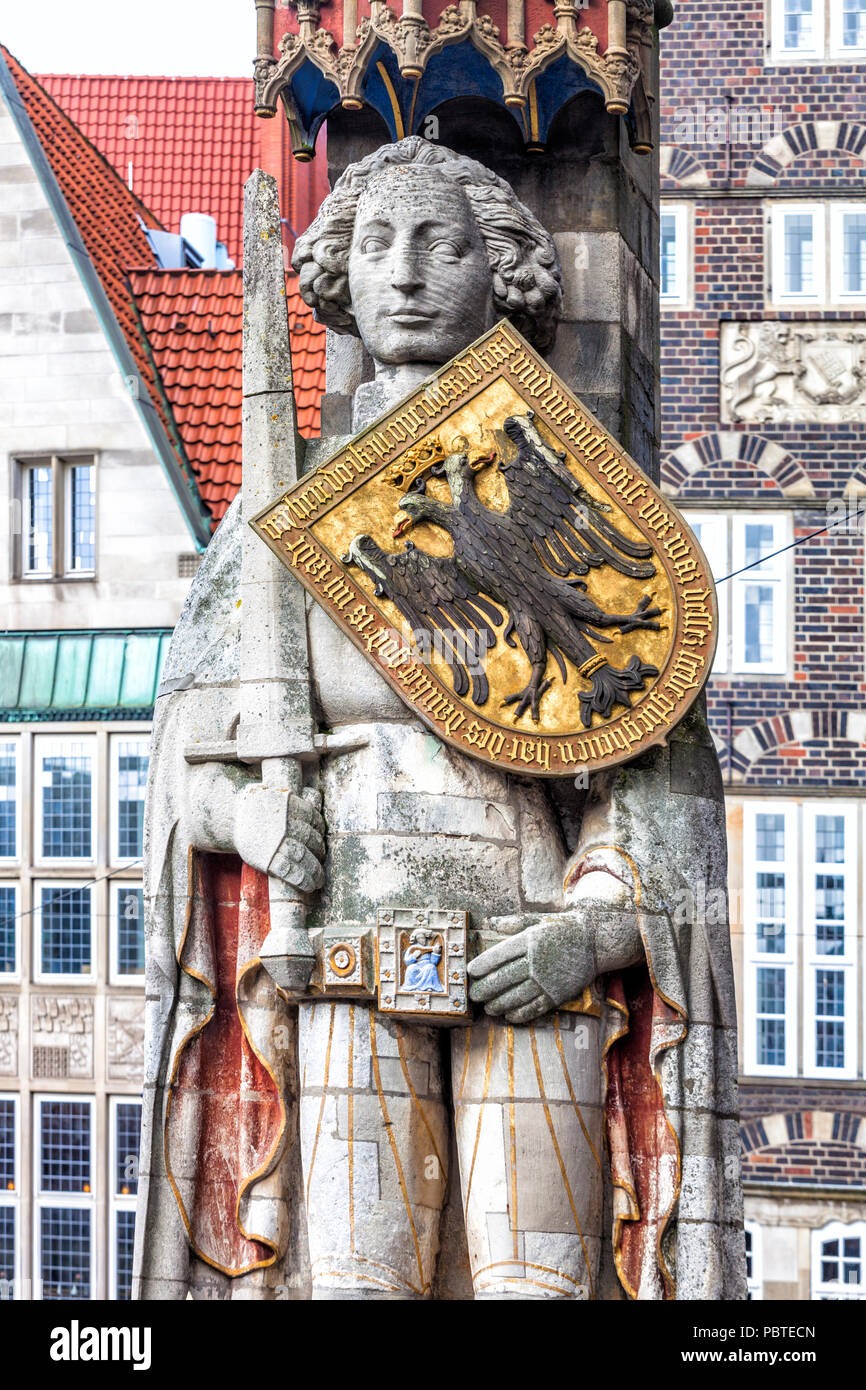 The Bremen Roland statue in the market square Stock Photo - Alamy