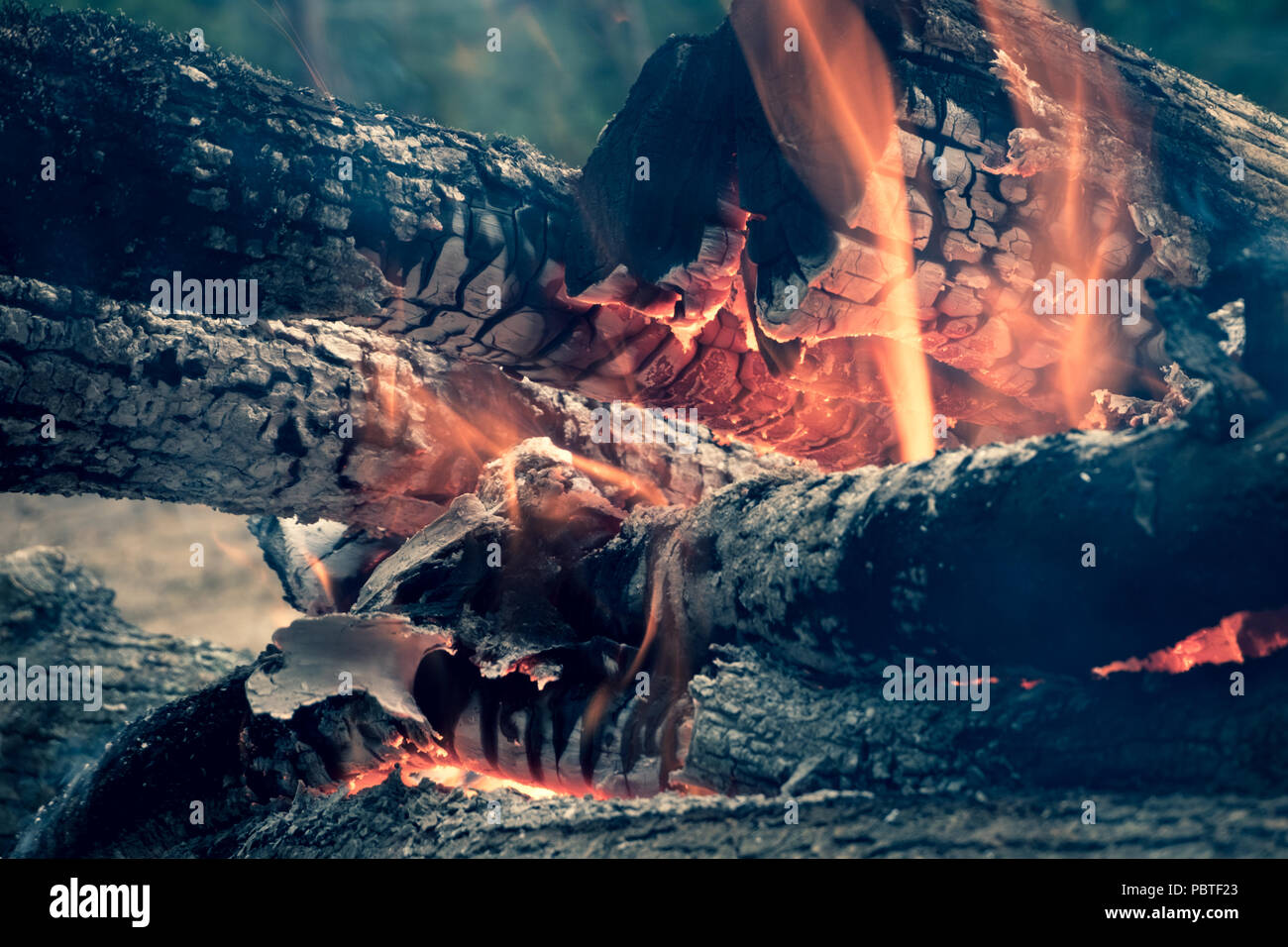 Log beams hi-res stock photography and images - Alamy