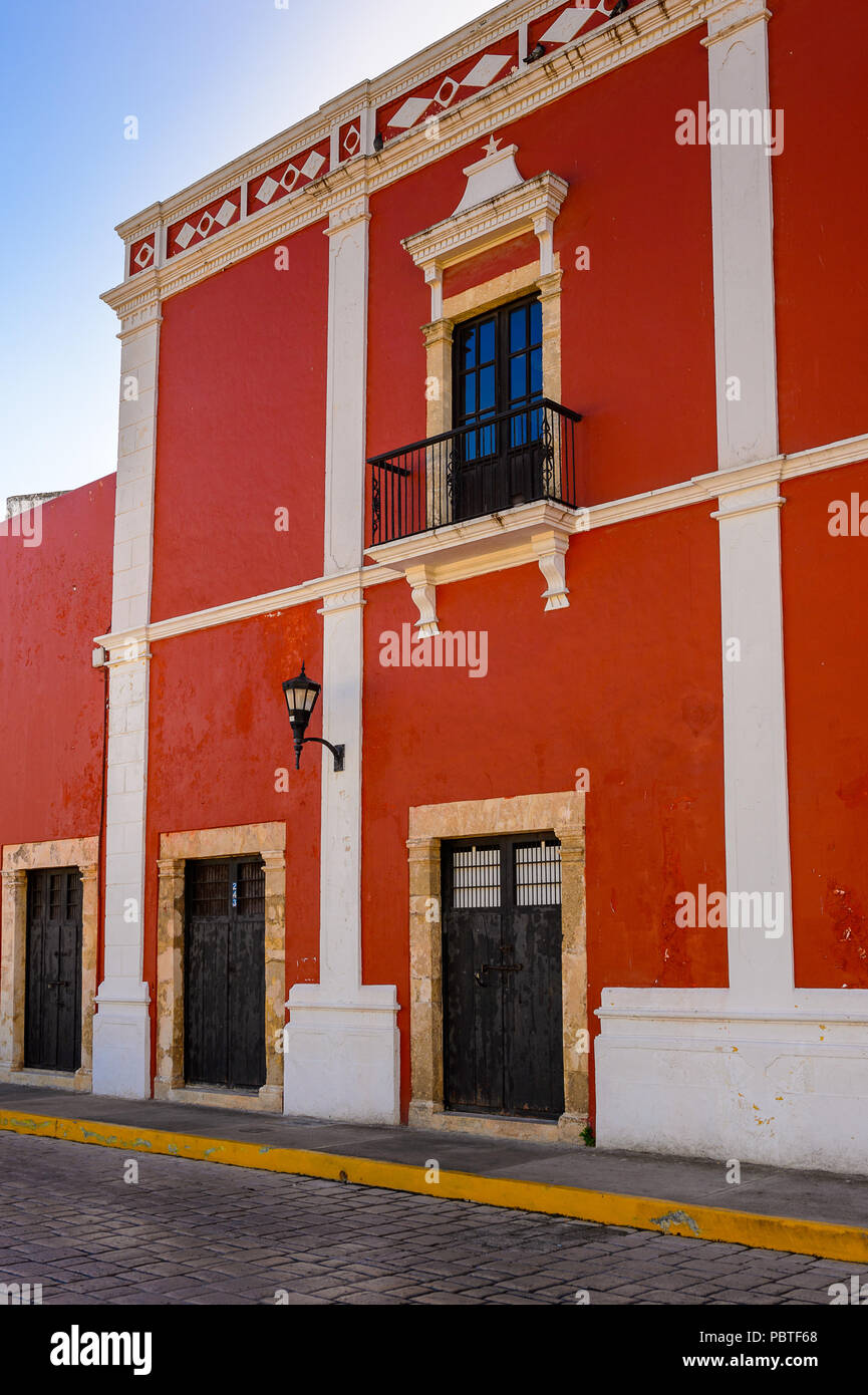 Red building of Palenque, Mexico Stock Photo - Alamy