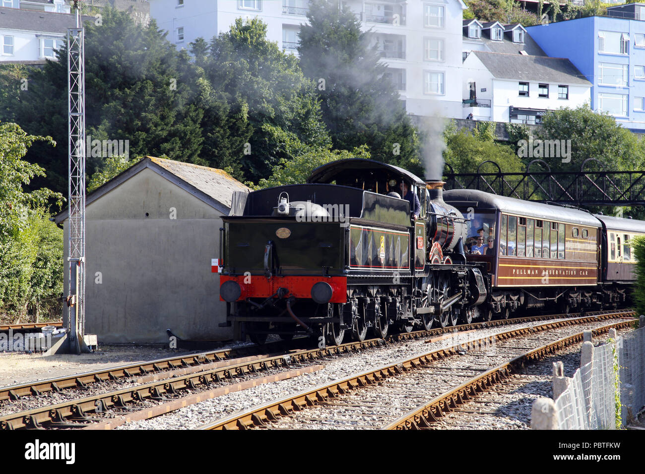 Gwr steam locomotive 7827 lydham hi-res stock photography and images ...