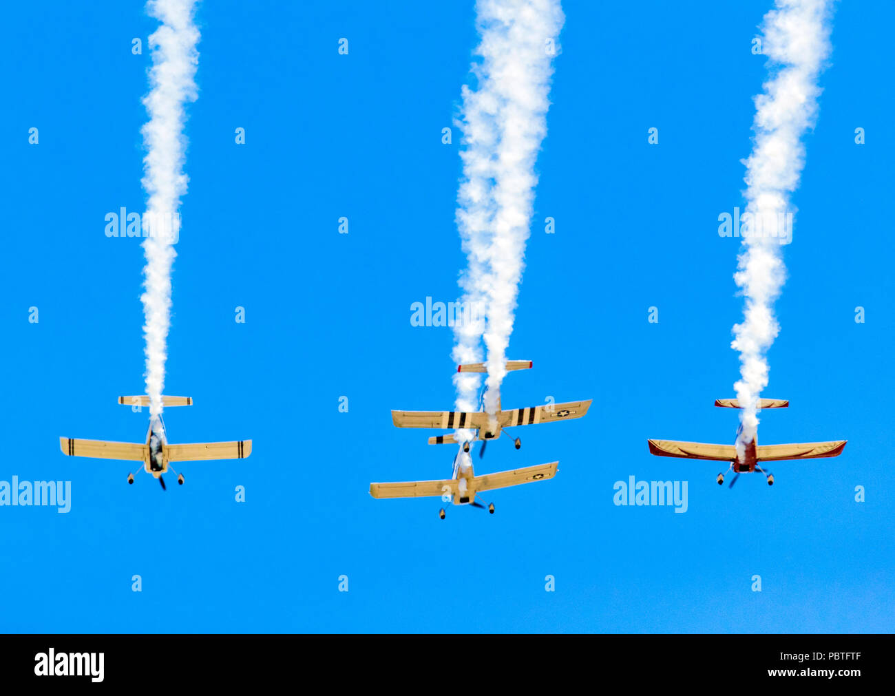 Van's Aircraft RV-8; Rocky Mountain Renegades Formation flying team ...