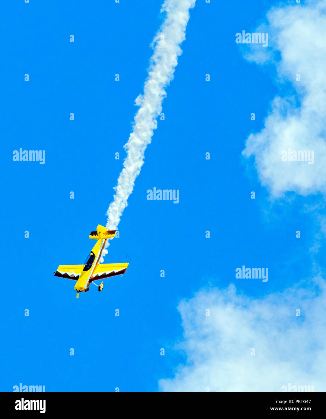 Giles G-202 aircraft; Rocky Mountain Renegades Formation flying team ...