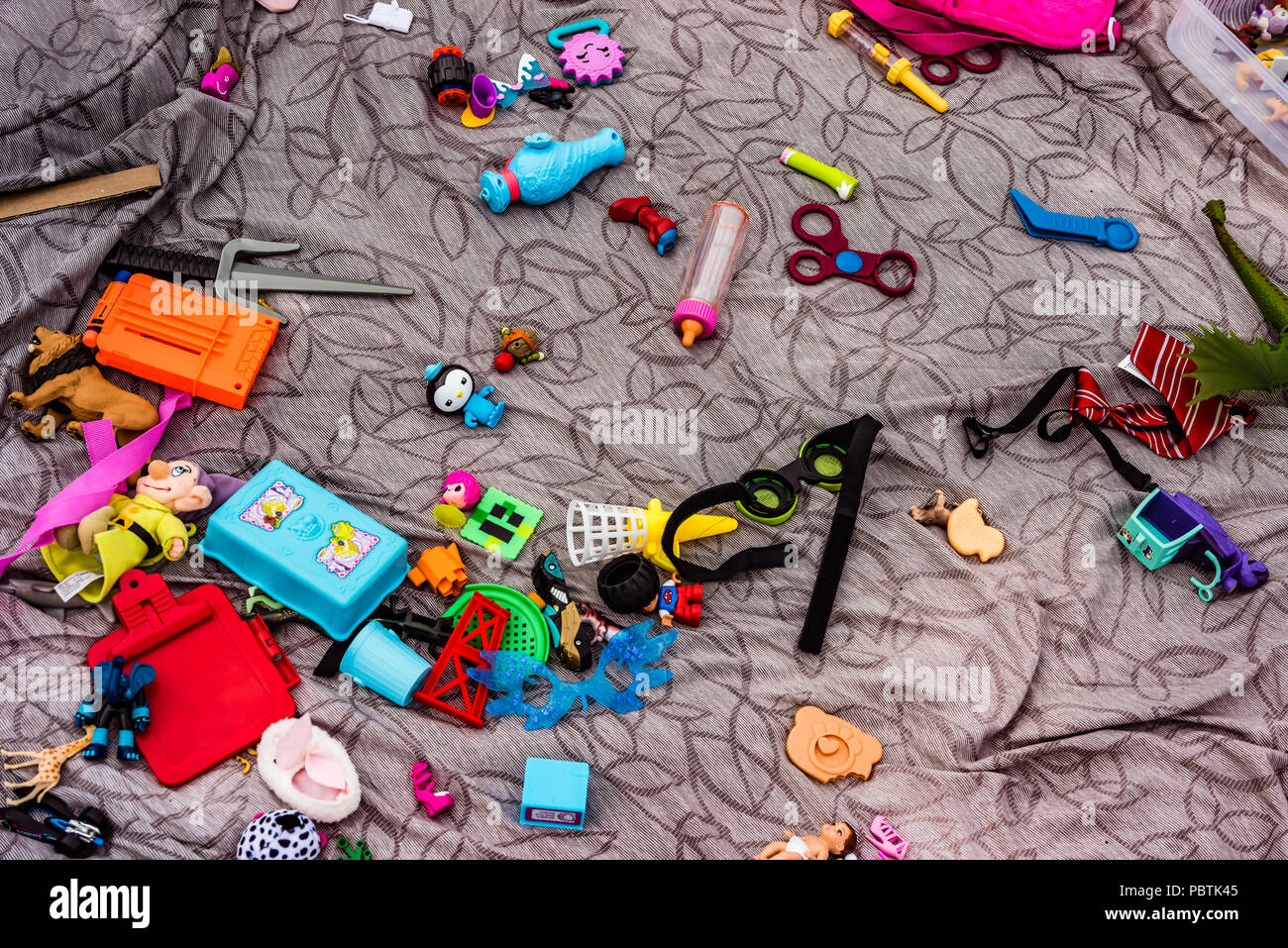 Assorted Plastic knick knack, kitsch, toys Stock Photo - Alamy