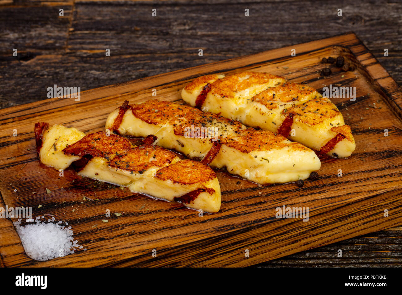 Grilled Greek Traditional Halloumi cheese Stock Photo - Alamy