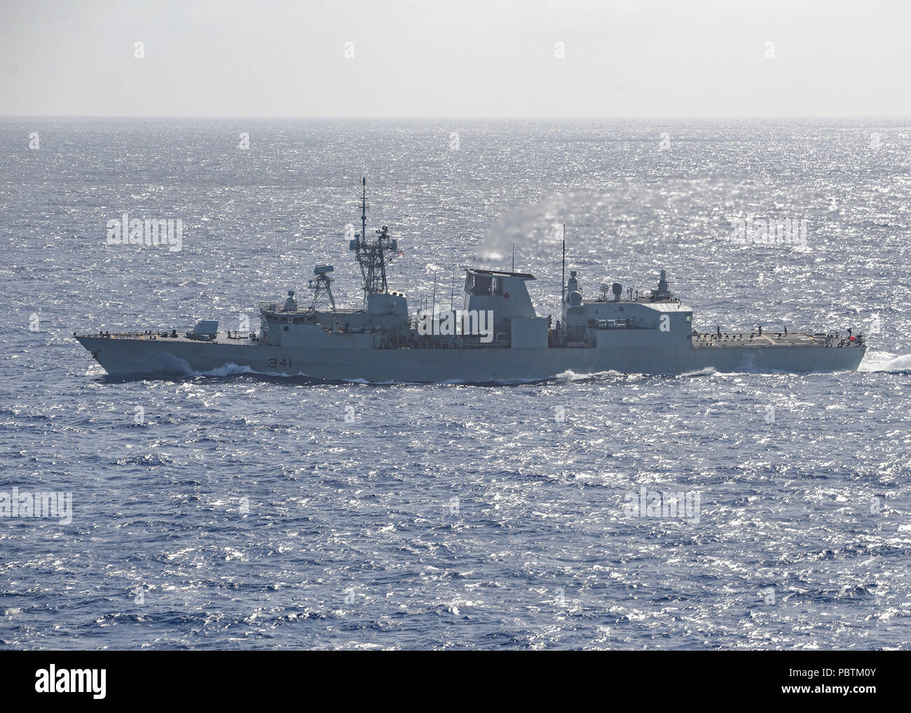 180727-N-PM193-0723 PACIFIC OCEAN (July 27, 2018) The Royal Canadian ...