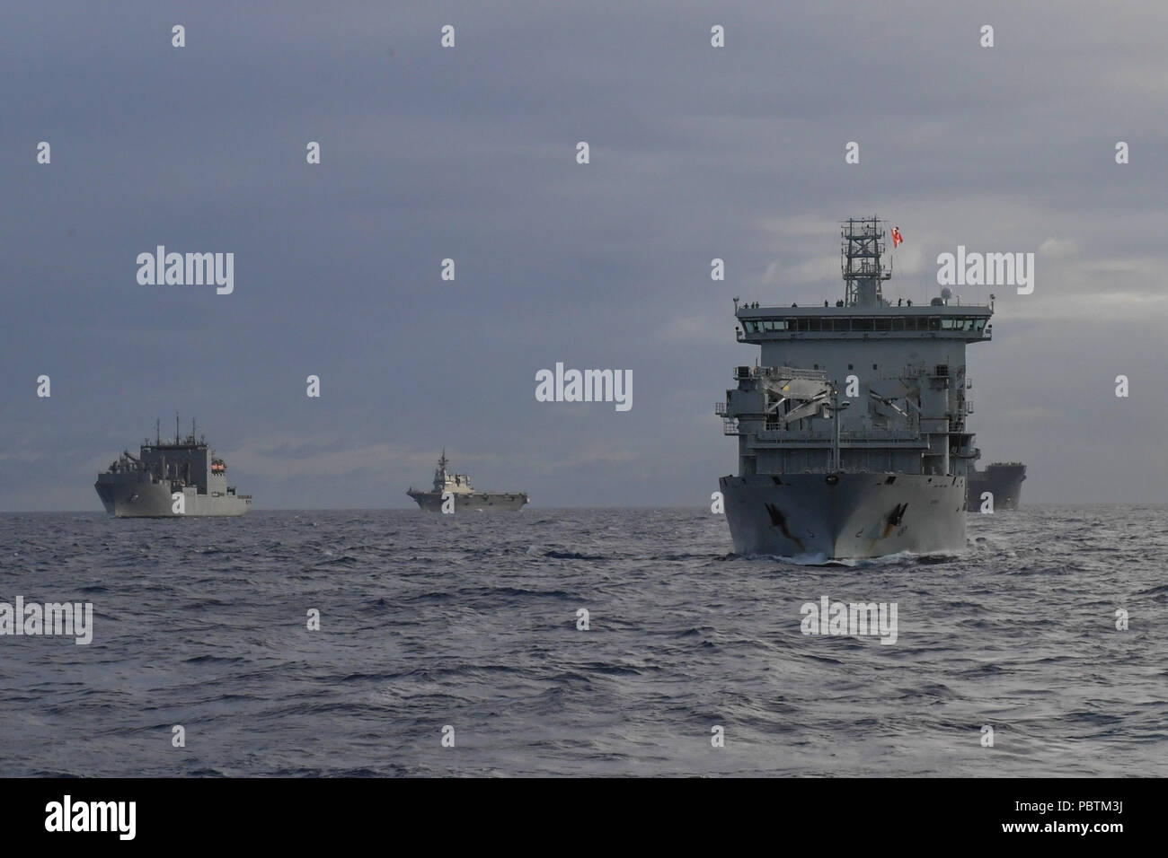 180726-N-UM082-0123 PACIFIC OCEAN (July 26, 2018) Royal Canadian Navy ...